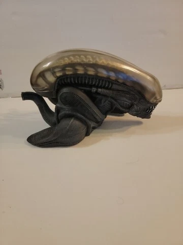 Classic Alien Action Figures - HiCollectors