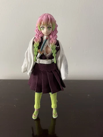 Slayers Action Figures - HiCollectors