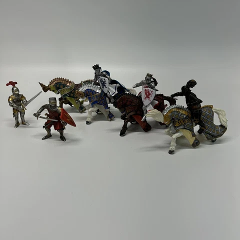White Knight Action Figures - HiCollectors